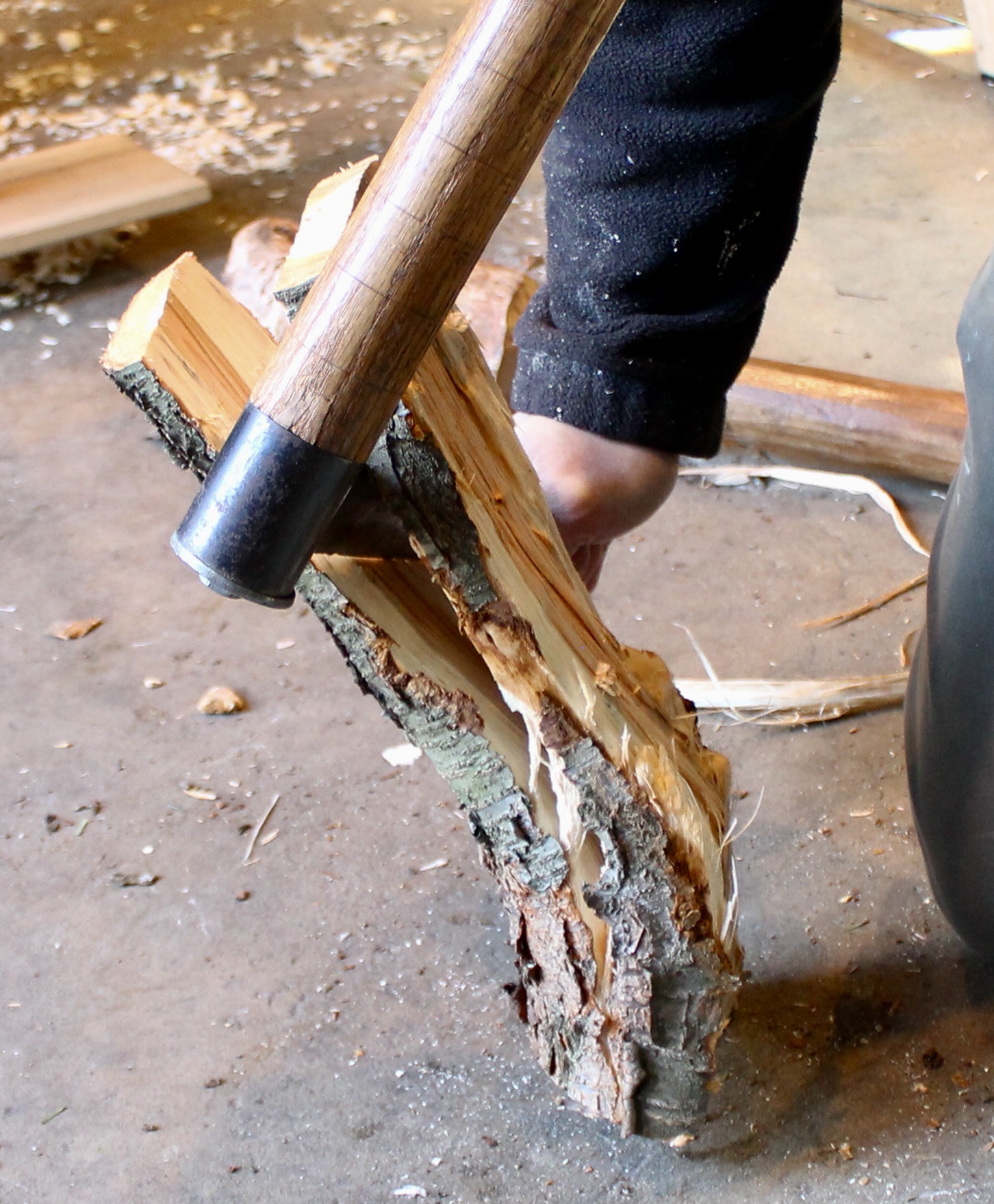 Riving a Cherry Crook | David Fisher, Carving Explorations